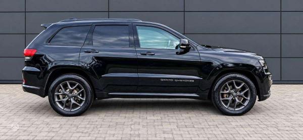 Melns Jeep Grand Cherokee 2019 Kretinga, ar dzinēja tilpumu 3.60 L un nobraukumu 167 tūkst. km par 18999 €, foto 7 vietnē AUTOMOTO.COM.LV