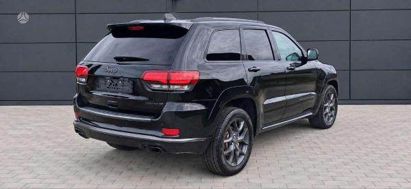Melns Jeep Grand Cherokee 2019 Kretinga, ar dzinēja tilpumu 3.60 L un nobraukumu 167 tūkst. km par 18999 €, foto 8 vietnē AUTOMOTO.COM.LV