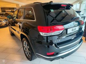 Melns Jeep Grand Cherokee 2019 Šauļi, ar dzinēja tilpumu 2.99 L un nobraukumu 154 tūkst. km par 19850 €, foto 7 vietnē AUTOMOTO.COM.LV