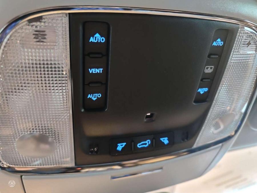 Melns Jeep Grand Cherokee 2019 Šauļi, ar dzinēja tilpumu 2.99 L un nobraukumu 154 tūkst. km par 19850 €, foto 33 vietnē AUTOMOTO.COM.LV