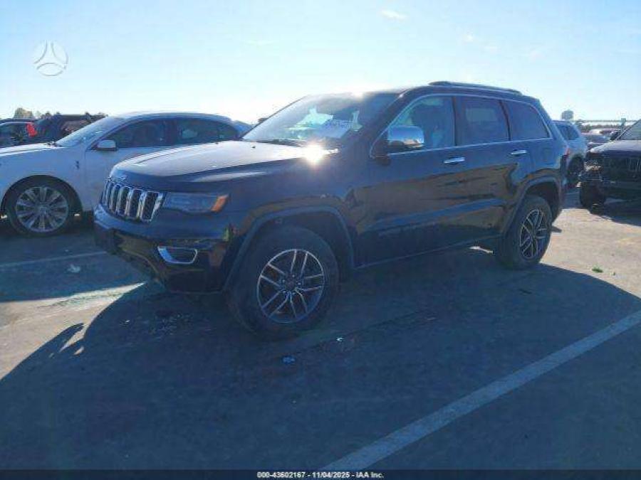 Black Jeep Grand Cherokee 2020 in Klaipeda, with an engine capacity of 3.60 L and mileage of 126 thousand km for 11500 €, photo 2 on AUTOMOTO.COM.LV