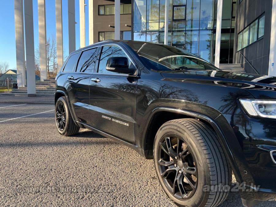 Melns Jeep Grand Cherokee 2020 Narva, ar dzinēja tilpumu 3.00 L un nobraukumu 114 tūkst. km par 33500 €, foto 5 vietnē AUTOMOTO.COM.LV