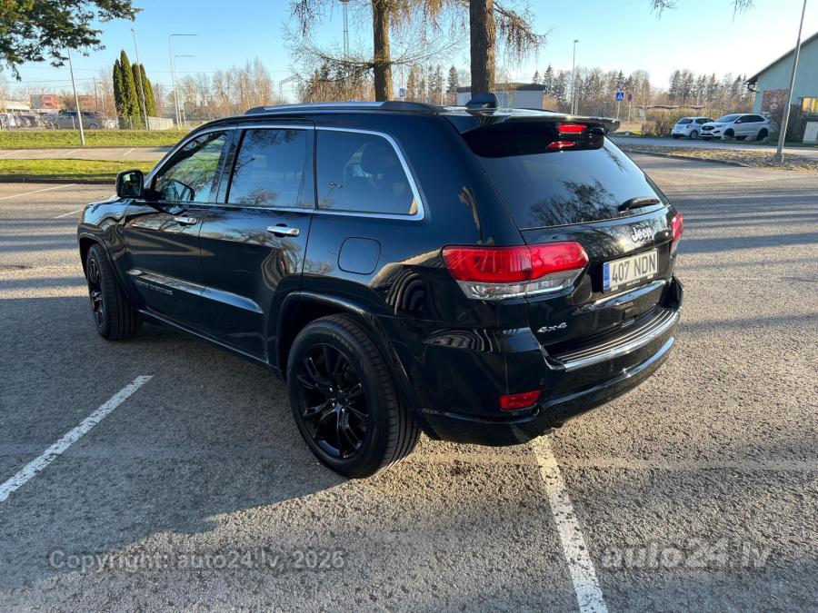 Melns Jeep Grand Cherokee 2020 Narva, ar dzinēja tilpumu 3.00 L un nobraukumu 114 tūkst. km par 33500 €, foto 7 vietnē AUTOMOTO.COM.LV
