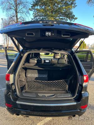 Melns Jeep Grand Cherokee 2020 Narva, ar dzinēja tilpumu 3.00 L un nobraukumu 114 tūkst. km par 33500 €, foto 9 vietnē AUTOMOTO.COM.LV
