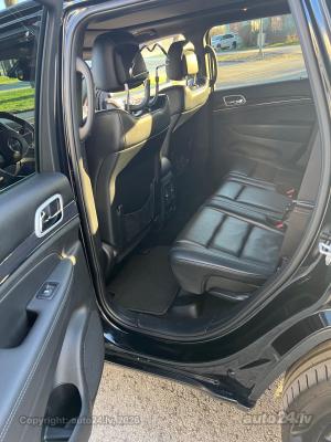 Melns Jeep Grand Cherokee 2020 Narva, ar dzinēja tilpumu 3.00 L un nobraukumu 114 tūkst. km par 33500 €, foto 10 vietnē AUTOMOTO.COM.LV