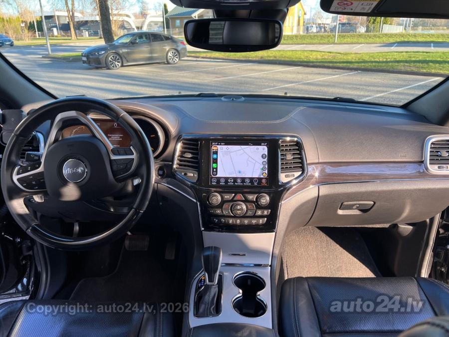Melns Jeep Grand Cherokee 2020 Narva, ar dzinēja tilpumu 3.00 L un nobraukumu 114 tūkst. km par 33500 €, foto 14 vietnē AUTOMOTO.COM.LV