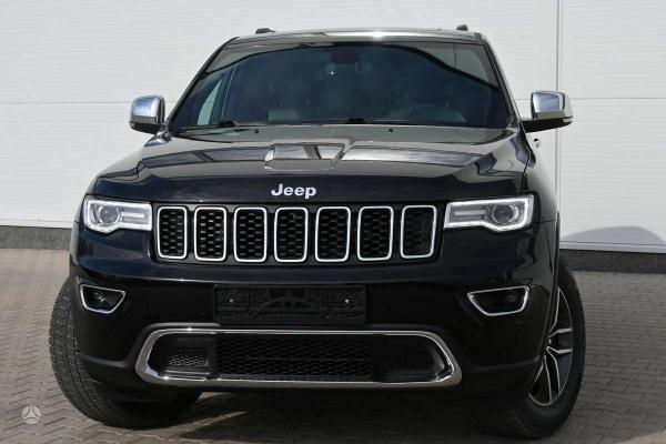 Melns Jeep Grand Cherokee 2020 Kretinga, ar dzinēja tilpumu 3.60 L un nobraukumu 42 tūkst. km par 20499 €, foto 2 vietnē AUTOMOTO.COM.LV