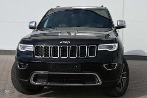 Black Jeep Grand Cherokee 2020 in Kretinga, with an engine capacity of 3.60 L and mileage of 42 thousand km for 20499 €, photo 3 on AUTOMOTO.COM.LV