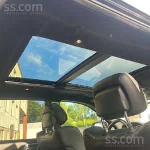 Black Jeep Grand Cherokee 2020 in Riga, with an engine capacity of 3.00 L and mileage of 99 thousand km for 25500 €, photo 19 on AUTOMOTO.COM.LV