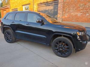 Melns Jeep Grand Cherokee 2020 Kauņa, ar dzinēja tilpumu 3.60 L un nobraukumu 75 tūkst. km par 11400 €, foto 3 vietnē AUTOMOTO.COM.LV