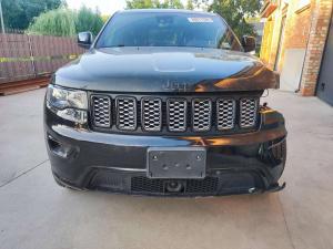Melns Jeep Grand Cherokee 2020 Kauņa, ar dzinēja tilpumu 3.60 L un nobraukumu 75 tūkst. km par 11400 €, foto 4 vietnē AUTOMOTO.COM.LV