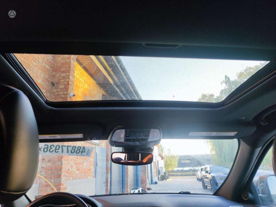 Melns Jeep Grand Cherokee 2020 Kauņa, ar dzinēja tilpumu 3.60 L un nobraukumu 75 tūkst. km par 11400 €, foto 23 vietnē AUTOMOTO.COM.LV