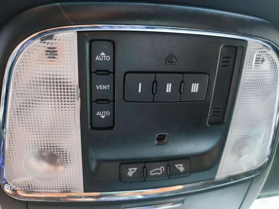 Melns Jeep Grand Cherokee 2020 Kauņa, ar dzinēja tilpumu 3.60 L un nobraukumu 75 tūkst. km par 11400 €, foto 36 vietnē AUTOMOTO.COM.LV