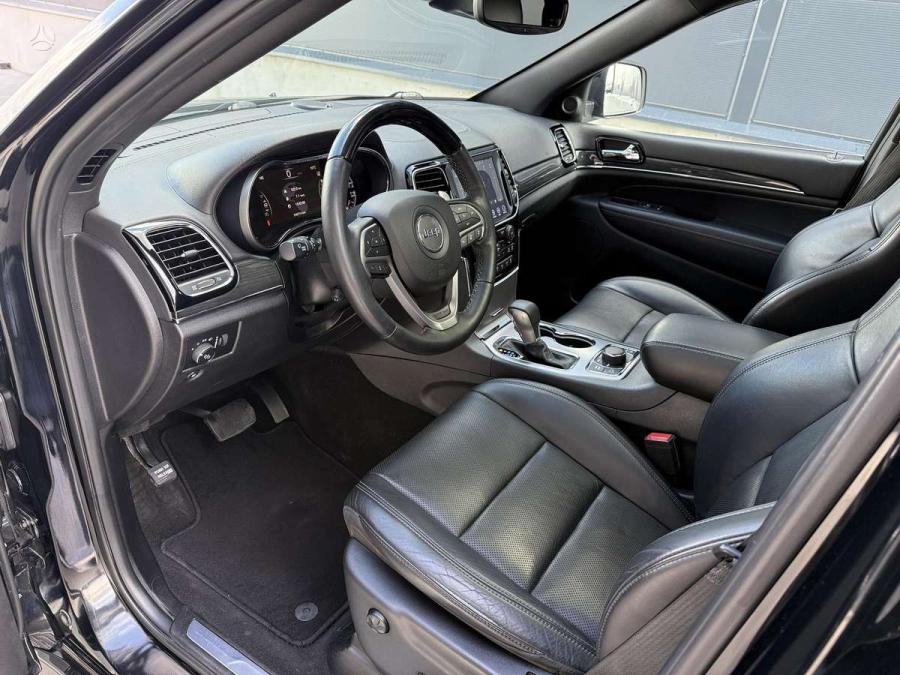 Melns Jeep Grand Cherokee 2020 Šauļi, ar dzinēja tilpumu 2.99 L un nobraukumu 240 tūkst. km par 13200 €, foto 14 vietnē AUTOMOTO.COM.LV