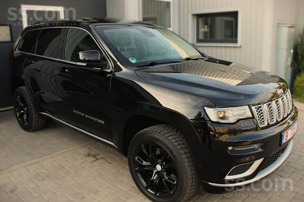 Black Jeep Grand Cherokee 2020 in Riga, with an engine capacity of 3.00 L and mileage of 0 thousand km for 26800 €, photo 9 on AUTOMOTO.COM.LV