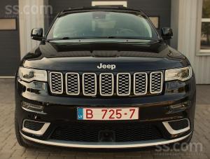 Black Jeep Grand Cherokee 2020 in Riga, with an engine capacity of 3.00 L and mileage of 0 thousand km for 26800 €, photo 14 on AUTOMOTO.COM.LV