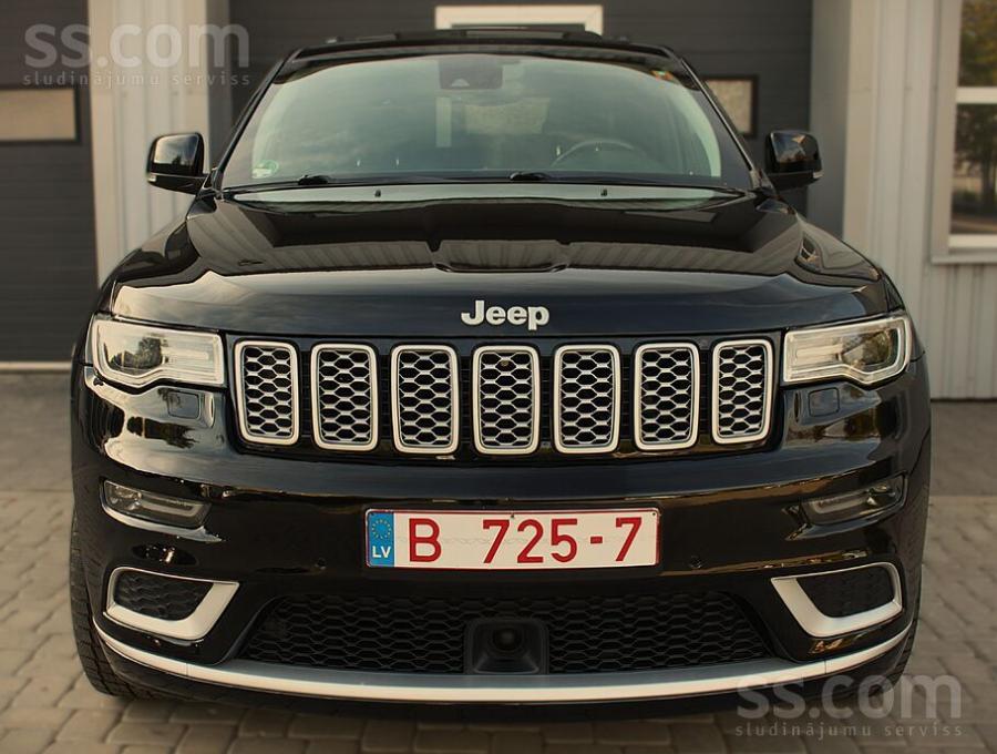 Black Jeep Grand Cherokee 2020 in Riga, with an engine capacity of 3.00 L and mileage of 0 thousand km for 26800 €, photo 14 on AUTOMOTO.COM.LV