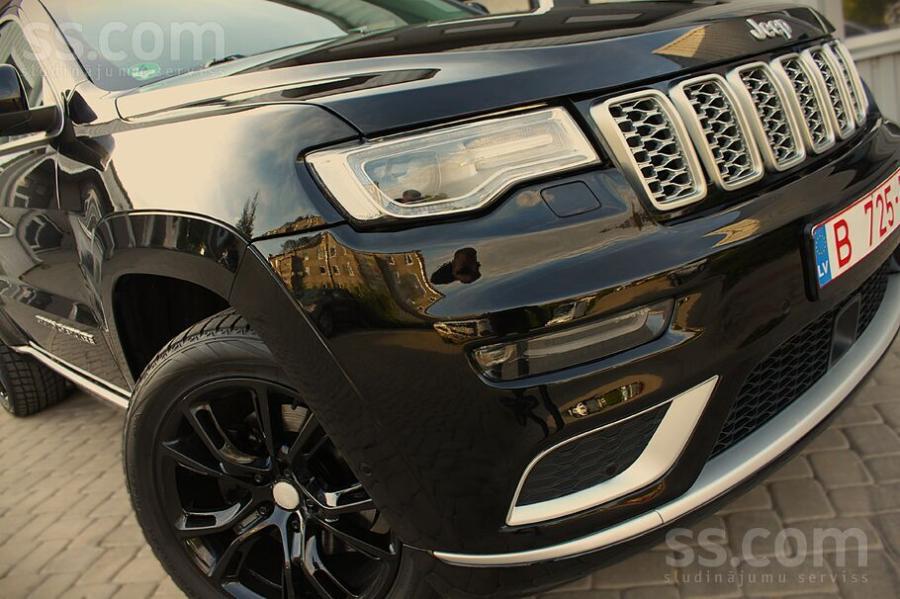 Black Jeep Grand Cherokee 2020 in Riga, with an engine capacity of 3.00 L and mileage of 0 thousand km for 26800 €, photo 15 on AUTOMOTO.COM.LV