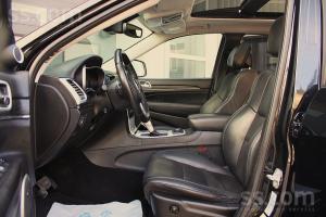 Black Jeep Grand Cherokee 2020 in Riga, with an engine capacity of 3.00 L and mileage of 0 thousand km for 26800 €, photo 17 on AUTOMOTO.COM.LV