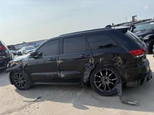 Melns Jeep Grand Cherokee 2020 Klaipėda, ar dzinēja tilpumu 3.60 L un nobraukumu 61 tūkst. km par 13350 €, foto 4 vietnē AUTOMOTO.COM.LV