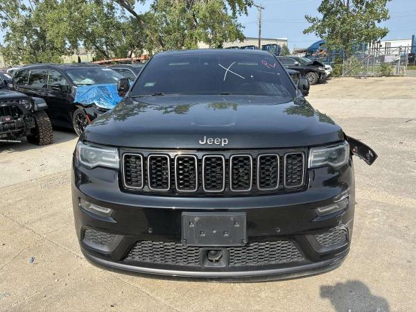 Black Jeep Grand Cherokee 2020 in Klaipeda, with an engine capacity of 3.60 L and mileage of 61 thousand km for 13350 €, photo 6 on AUTOMOTO.COM.LV