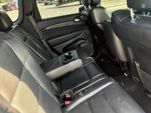 Melns Jeep Grand Cherokee 2020 Klaipėda, ar dzinēja tilpumu 3.60 L un nobraukumu 61 tūkst. km par 13350 €, foto 15 vietnē AUTOMOTO.COM.LV