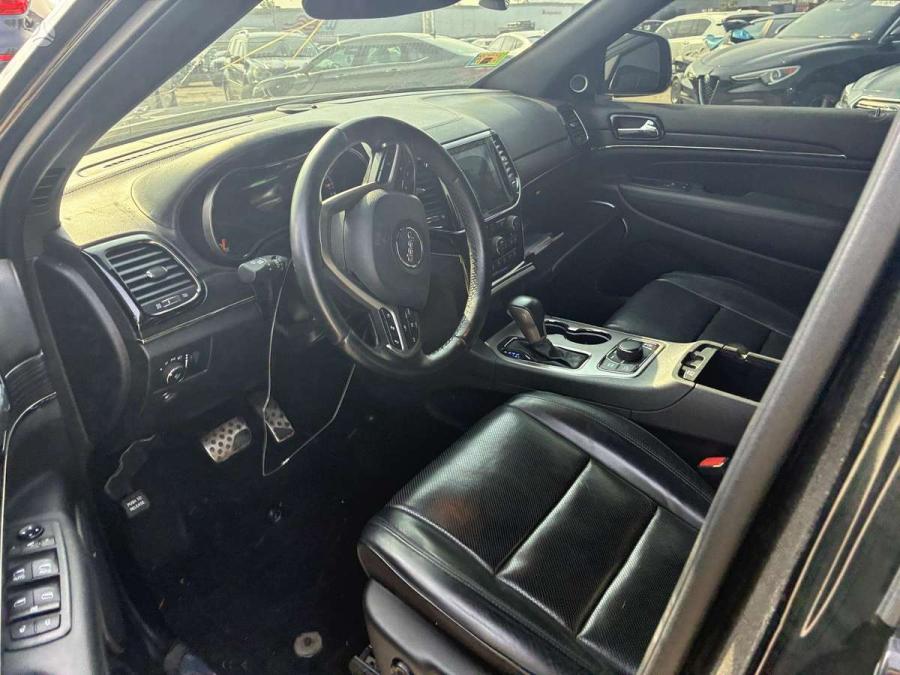 Melns Jeep Grand Cherokee 2020 Klaipėda, ar dzinēja tilpumu 3.60 L un nobraukumu 61 tūkst. km par 13350 €, foto 23 vietnē AUTOMOTO.COM.LV