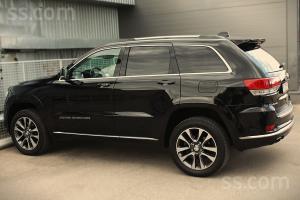 Melns Jeep Grand Cherokee 2020 Rīga, ar dzinēja tilpumu 3.00 L un nobraukumu 0 tūkst. km par 21990 €, foto 5 vietnē AUTOMOTO.COM.LV