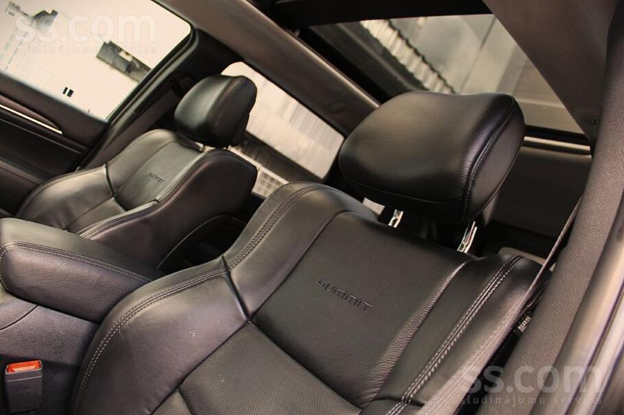 Melns Jeep Grand Cherokee 2020 Rīga, ar dzinēja tilpumu 3.00 L un nobraukumu 0 tūkst. km par 21990 €, foto 22 vietnē AUTOMOTO.COM.LV