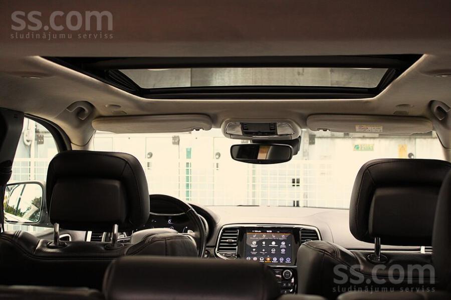 Melns Jeep Grand Cherokee 2020 Rīga, ar dzinēja tilpumu 3.00 L un nobraukumu 0 tūkst. km par 21990 €, foto 31 vietnē AUTOMOTO.COM.LV