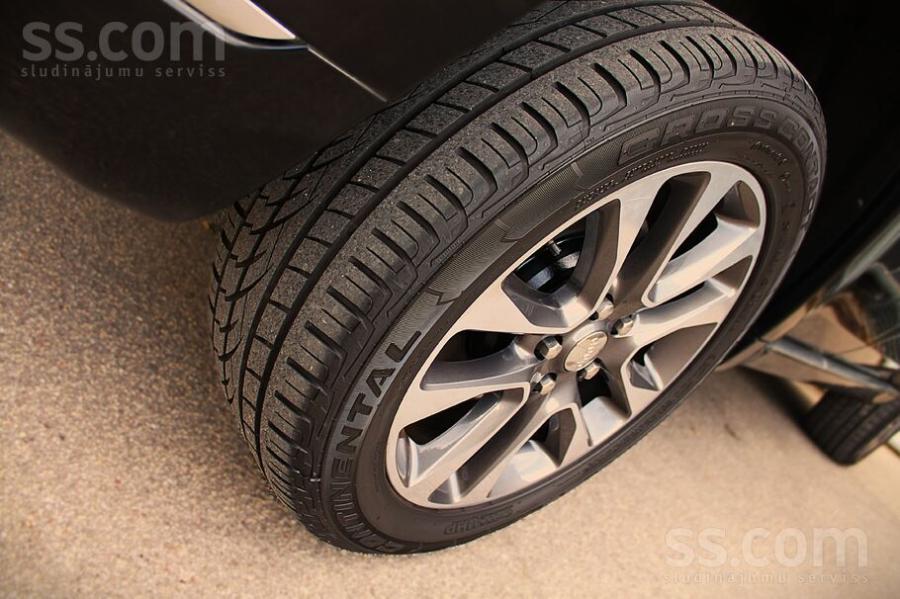 Melns Jeep Grand Cherokee 2020 Rīga, ar dzinēja tilpumu 3.00 L un nobraukumu 0 tūkst. km par 21990 €, foto 33 vietnē AUTOMOTO.COM.LV