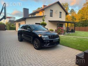 Black Jeep Grand Cherokee 2020 in Jurmala, with an engine capacity of 3.00 L and mileage of 0 thousand km for 20950 €, photo 4 on AUTOMOTO.COM.LV