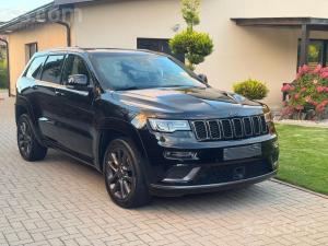 Black Jeep Grand Cherokee 2020 in Jurmala, with an engine capacity of 3.00 L and mileage of 0 thousand km for 20950 €, photo 8 on AUTOMOTO.COM.LV