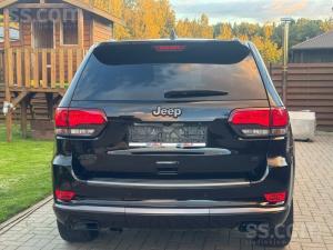 Black Jeep Grand Cherokee 2020 in Jurmala, with an engine capacity of 3.00 L and mileage of 0 thousand km for 20950 €, photo 10 on AUTOMOTO.COM.LV