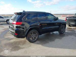 Black Jeep Grand Cherokee 2021 in Klaipeda, with an engine capacity of 3.60 L and mileage of 54 thousand km for 7400 €, photo 4 on AUTOMOTO.COM.LV