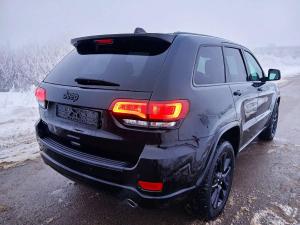Black Jeep Grand Cherokee 2021 in Telschi, with an engine capacity of 3.60 L and mileage of 103 thousand km for 20999 €, photo 13 on AUTOMOTO.COM.LV