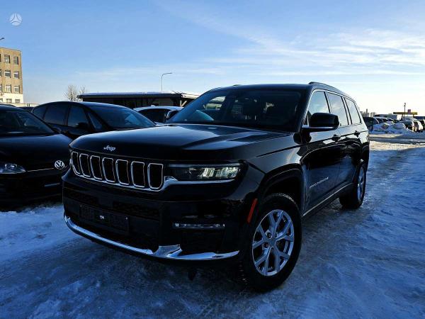 Black Jeep Grand Cherokee 2021 in Kretinga, with an engine capacity of 3.60 L and mileage of 61 thousand km for 34900 €, photo 2 on AUTOMOTO.COM.LV