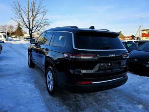 Black Jeep Grand Cherokee 2021 in Kretinga, with an engine capacity of 3.60 L and mileage of 61 thousand km for 34900 €, photo 4 on AUTOMOTO.COM.LV
