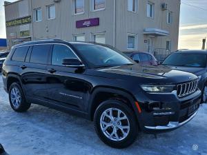 Black Jeep Grand Cherokee 2021 in Kretinga, with an engine capacity of 3.60 L and mileage of 61 thousand km for 34900 €, photo 6 on AUTOMOTO.COM.LV