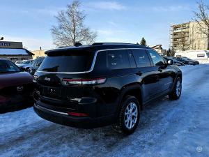 Black Jeep Grand Cherokee 2021 in Kretinga, with an engine capacity of 3.60 L and mileage of 61 thousand km for 34900 €, photo 7 on AUTOMOTO.COM.LV