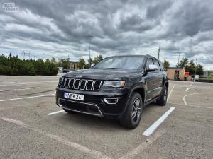 Black Jeep Grand Cherokee 2021 in Siauliai, with an engine capacity of 3.60 L and mileage of 43 thousand km for 23499 €, photo  on AUTOMOTO.COM.LV