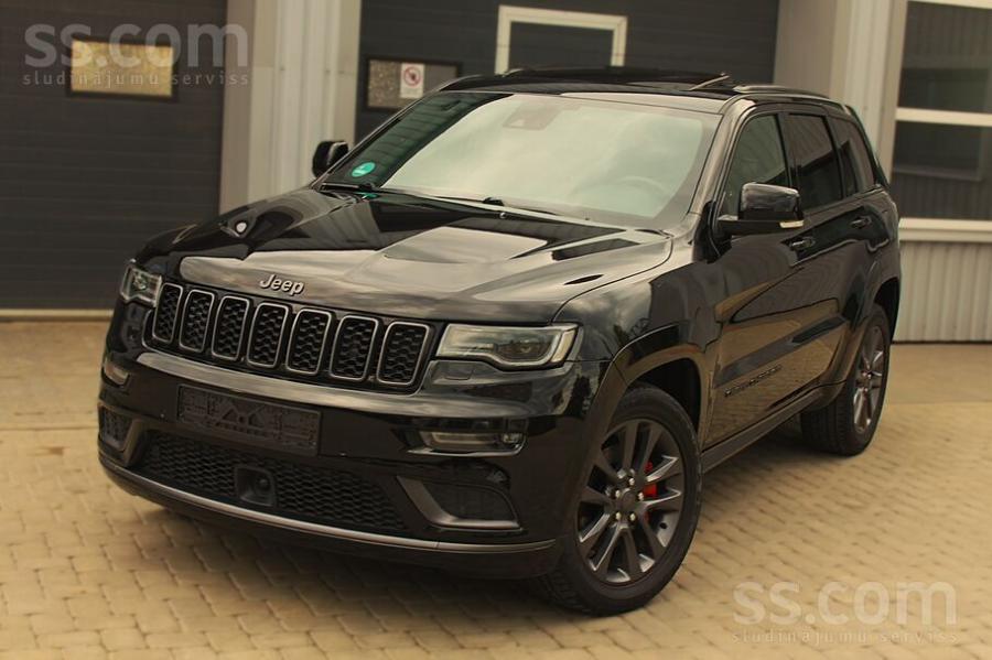 Black Jeep Grand Cherokee 2021 in Riga, with an engine capacity of 3.00 L and mileage of 0 thousand km for 21990 €, photo 1 on AUTOMOTO.COM.LV