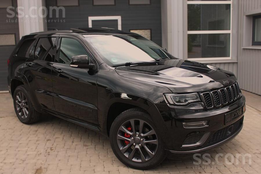 Black Jeep Grand Cherokee 2021 in Riga, with an engine capacity of 3.00 L and mileage of 0 thousand km for 21990 €, photo 6 on AUTOMOTO.COM.LV