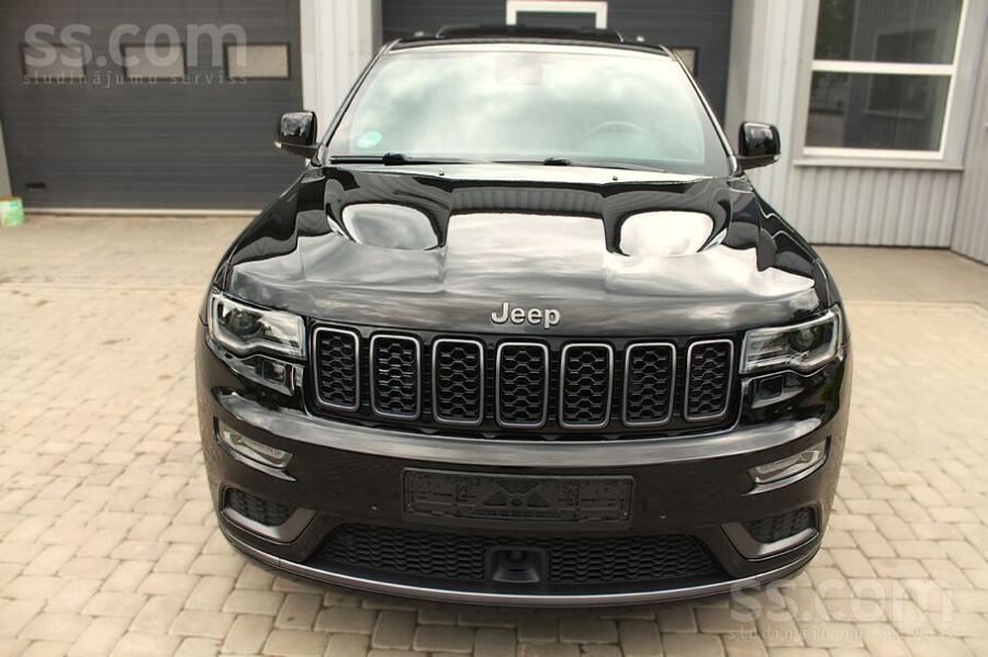 Black Jeep Grand Cherokee 2021 in Riga, with an engine capacity of 3.00 L and mileage of 0 thousand km for 21990 €, photo 14 on AUTOMOTO.COM.LV