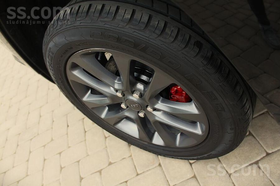 Black Jeep Grand Cherokee 2021 in Riga, with an engine capacity of 3.00 L and mileage of 0 thousand km for 21990 €, photo 33 on AUTOMOTO.COM.LV