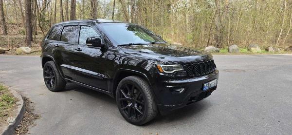 Melns Jeep Grand Cherokee 2021 Viļņa, ar dzinēja tilpumu 3.60 L un nobraukumu 159 tūkst. km par 21300 €, foto 5 vietnē AUTOMOTO.COM.LV