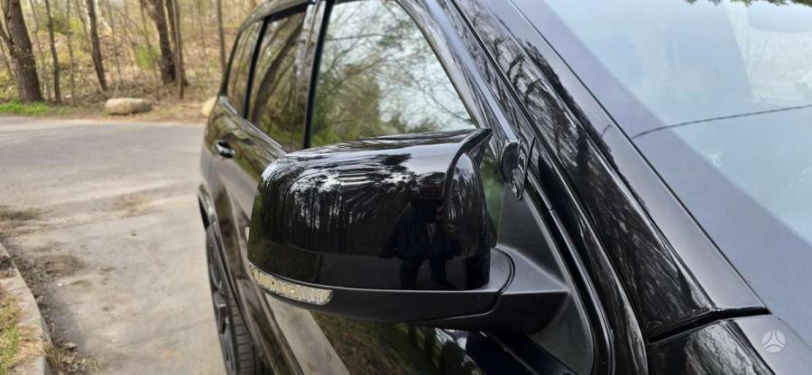Melns Jeep Grand Cherokee 2021 Viļņa, ar dzinēja tilpumu 3.60 L un nobraukumu 159 tūkst. km par 21300 €, foto 7 vietnē AUTOMOTO.COM.LV