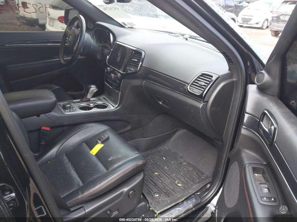 Melns Jeep Grand Cherokee 2021 Klaipėda, ar dzinēja tilpumu 3.60 L un nobraukumu 107 tūkst. km par 13700 €, foto 5 vietnē AUTOMOTO.COM.LV