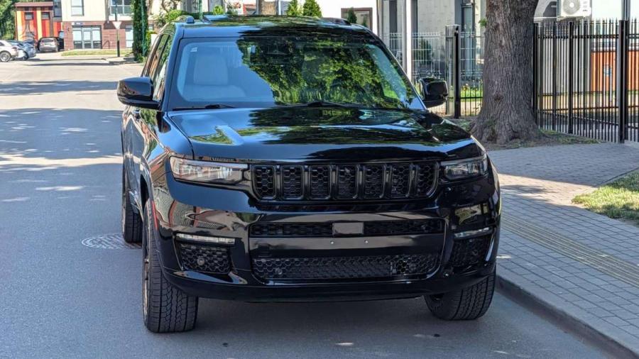 Melns Jeep Grand Cherokee 2021 Klaipėda, ar dzinēja tilpumu 3.60 L un nobraukumu 59 tūkst. km par 37950 €, foto 4 vietnē AUTOMOTO.COM.LV