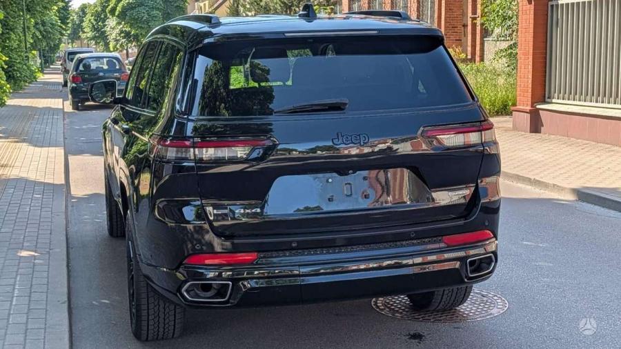 Melns Jeep Grand Cherokee 2021 Klaipėda, ar dzinēja tilpumu 3.60 L un nobraukumu 59 tūkst. km par 37950 €, foto 7 vietnē AUTOMOTO.COM.LV